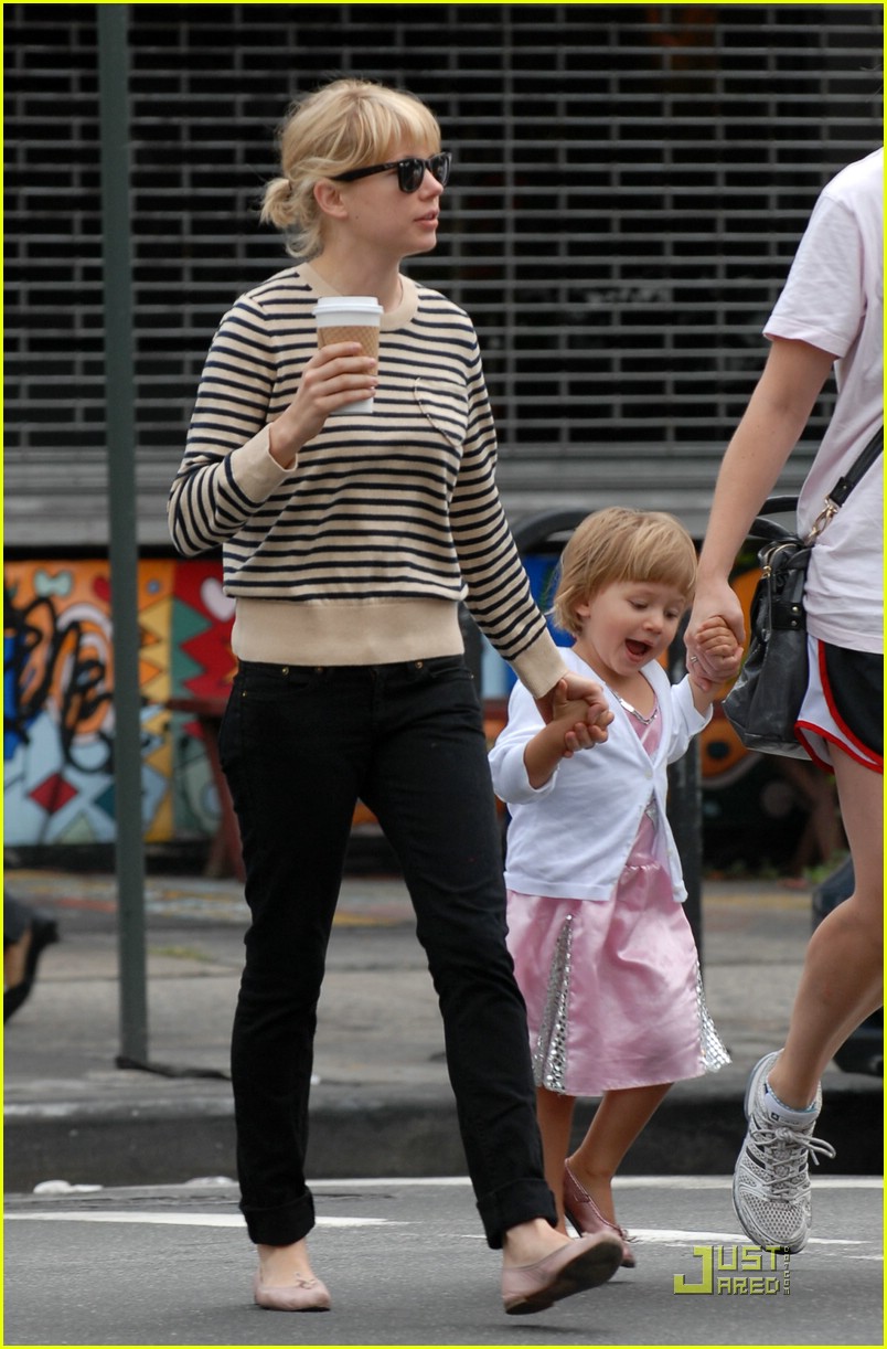 Matilda Ledger's Doggy Days: Photo 1424061 | Celebrity Babies, Heath ...