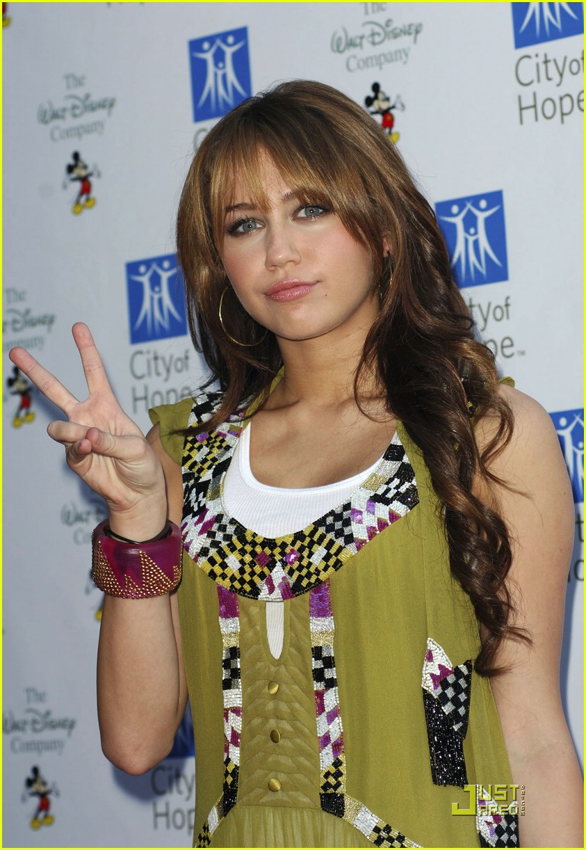 Miley Cyrus Brings Hope: Photo 1420861 | Photos | Just Jared: Celebrity ...