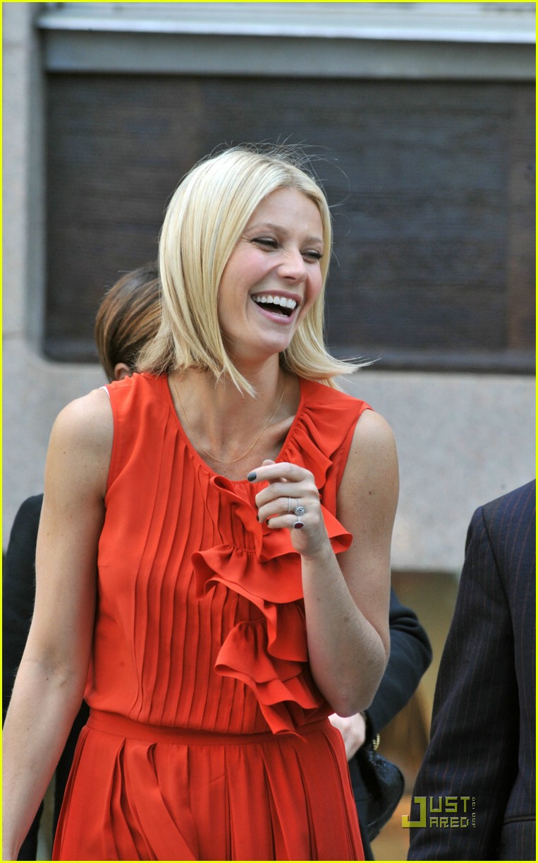 Gwyneth Paltrow Gets Tod Titillating: Photo 1439201 | Gwyneth Paltrow ...