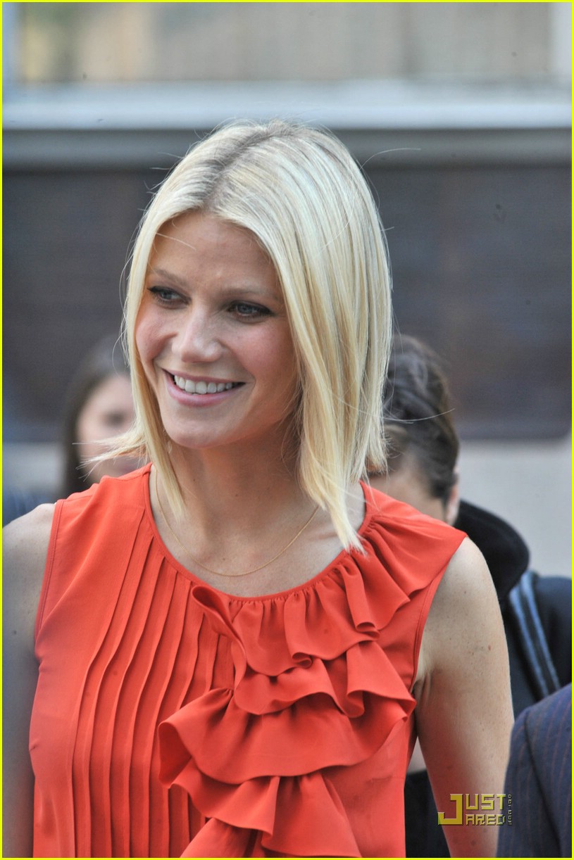 Gwyneth Paltrow Gets Tod Titillating: Photo 1439241 | Photos | Just ...