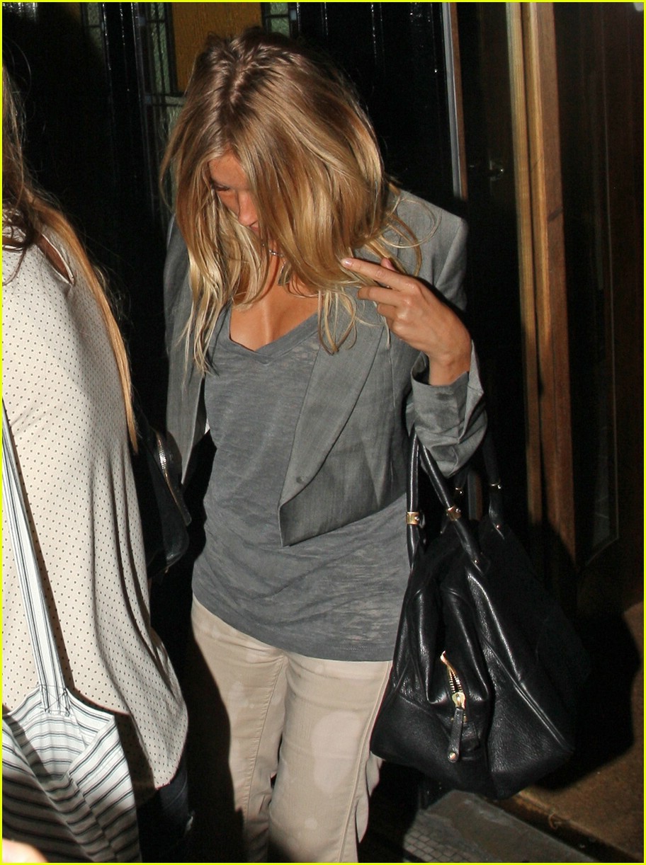 Sienna Miller Has a Soho Smile: Photo 1395361 | Photos | Just Jared ...