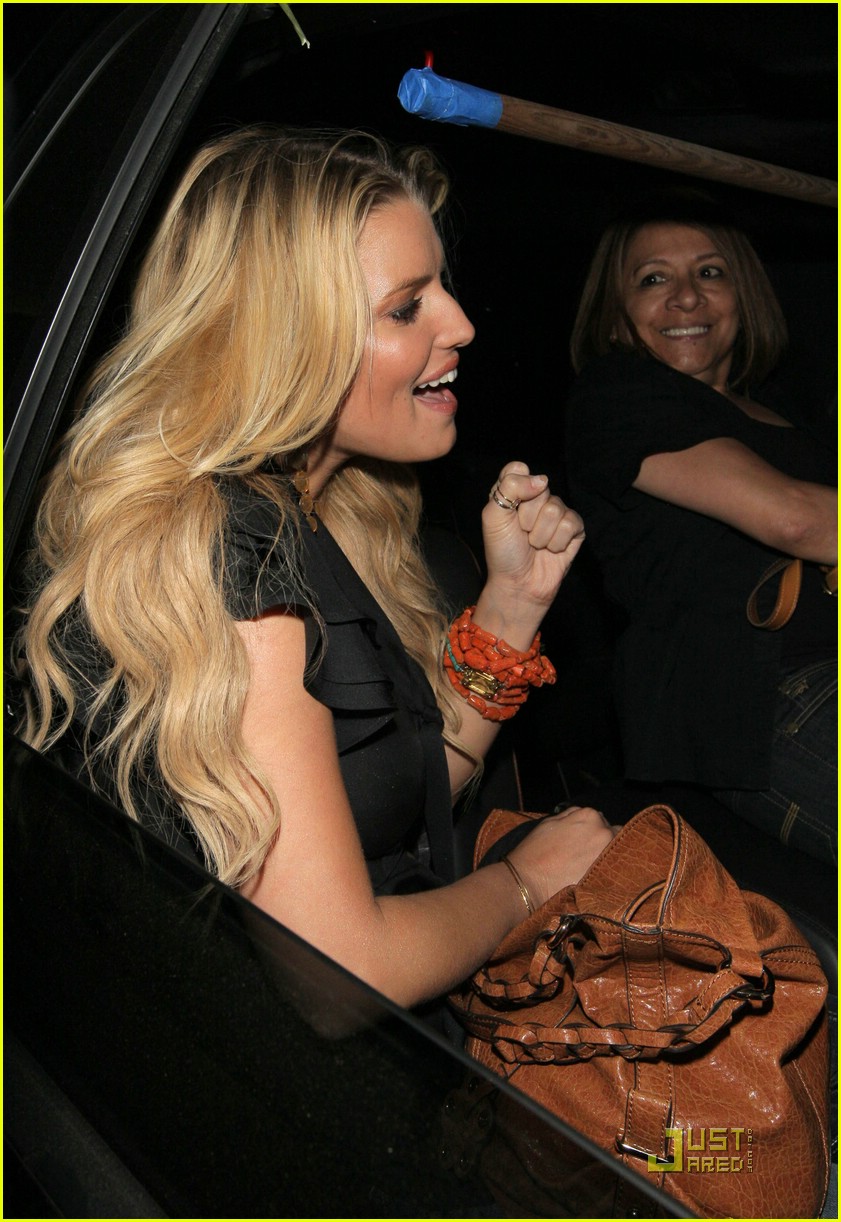 Jessica Simpson & Tony Romo's New Love Shack?: Photo 1390231 | Photos ...