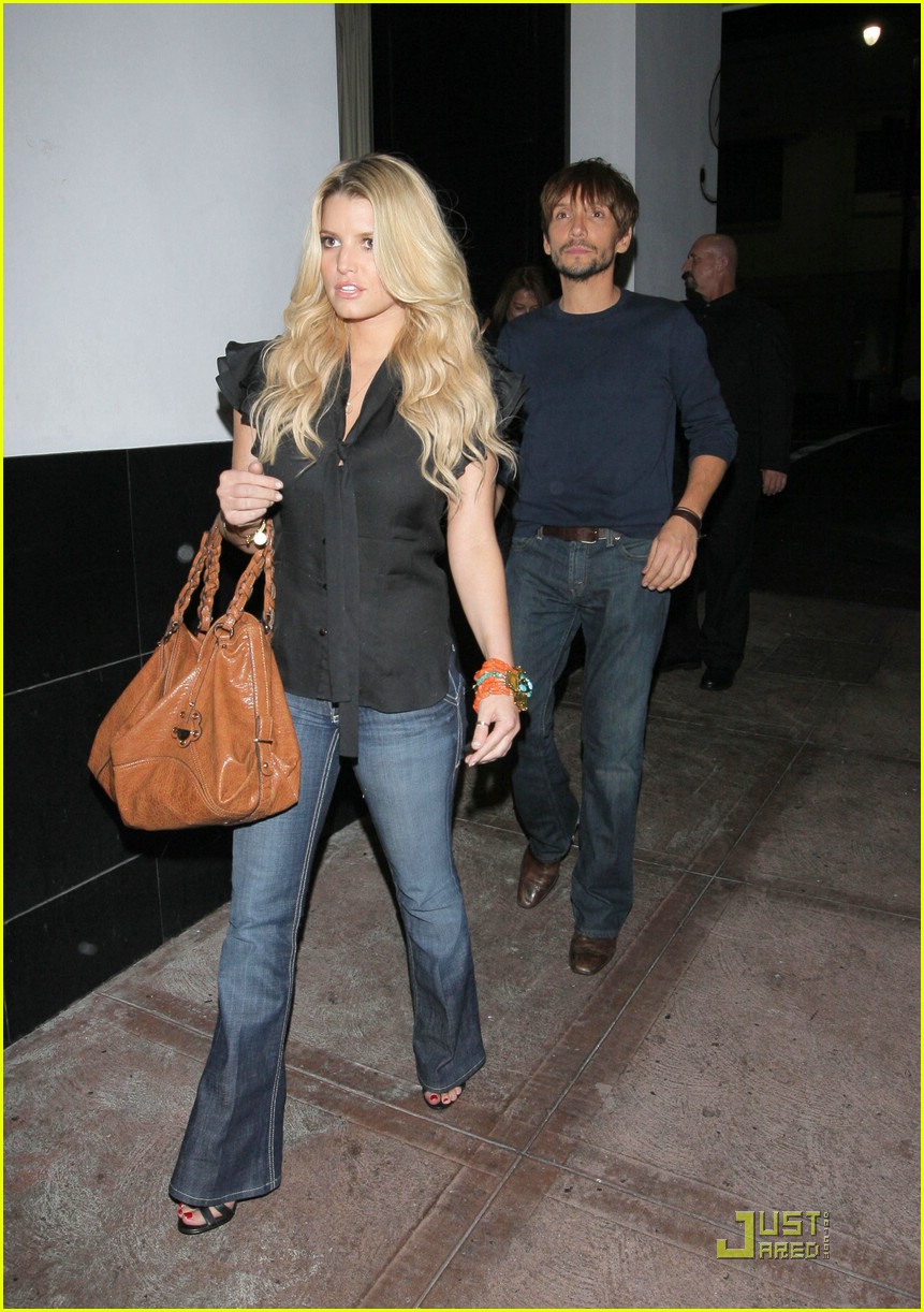 Jessica Simpson & Tony Romo's New Love Shack?: Photo 1390331 | Photos ...