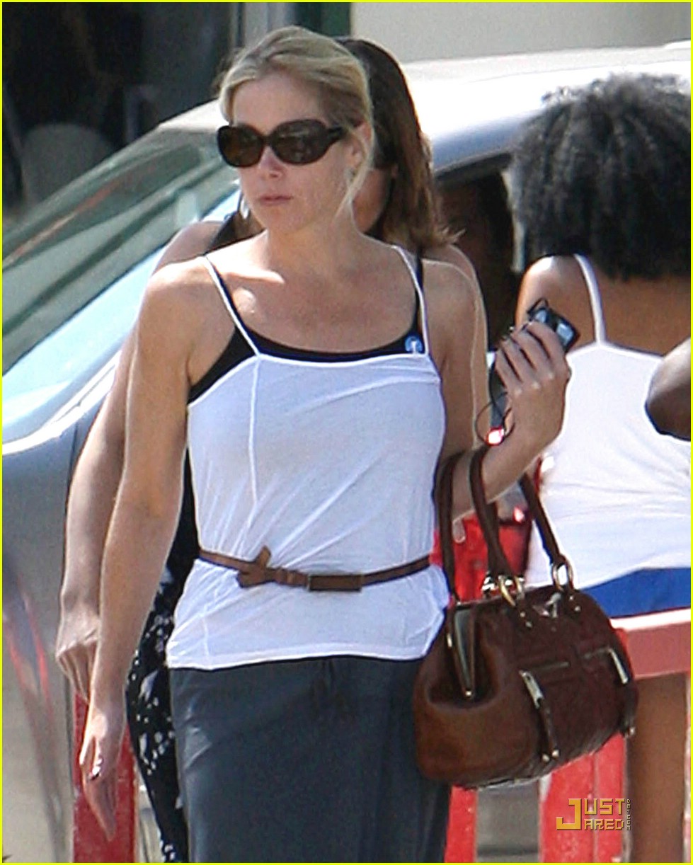 Photo Christina Applegate Samantha Who 03 Photo 1465811 Just Jared