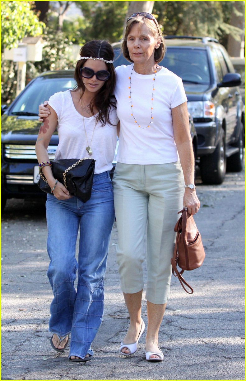 Rachel & Hayden Have Pre-Halloween Hangout: Photo 1506501 | Hayden ...