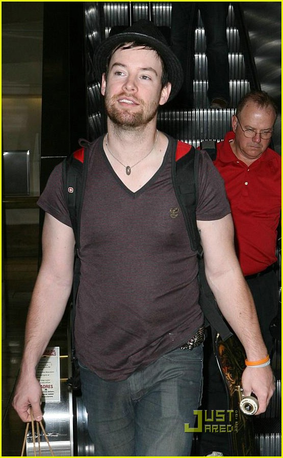David Cook Laces Up With Skechers: Photo 1483121 | David Cook Photos ...