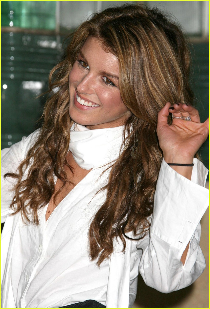 Shenae Grimes 2008
