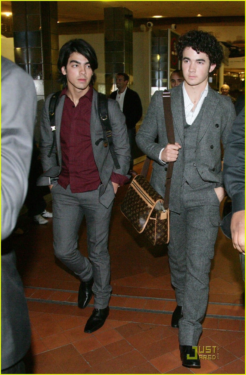 Jonas Brothers: Posh Has The Perfect Body: Photo 1471121 | Joe Jonas ...