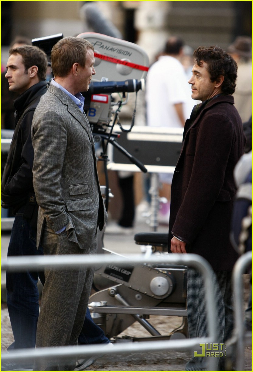 Robert Downey Jr. as Sherlock Holmes -- FIRST PICTURES: Photo 1471501 ...