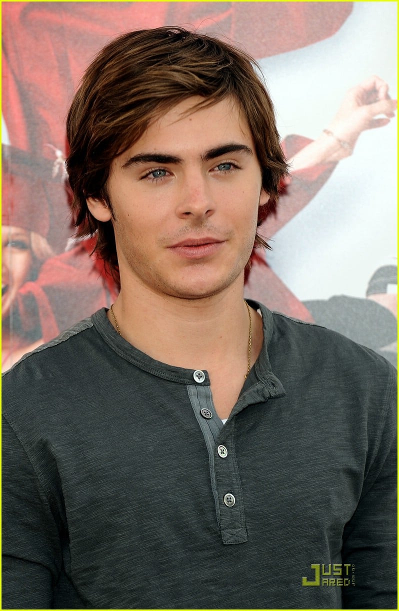 Zac & Vanessa: Spain Sweethearts: Photo 1457451 | Vanessa Hudgens, Zac ...