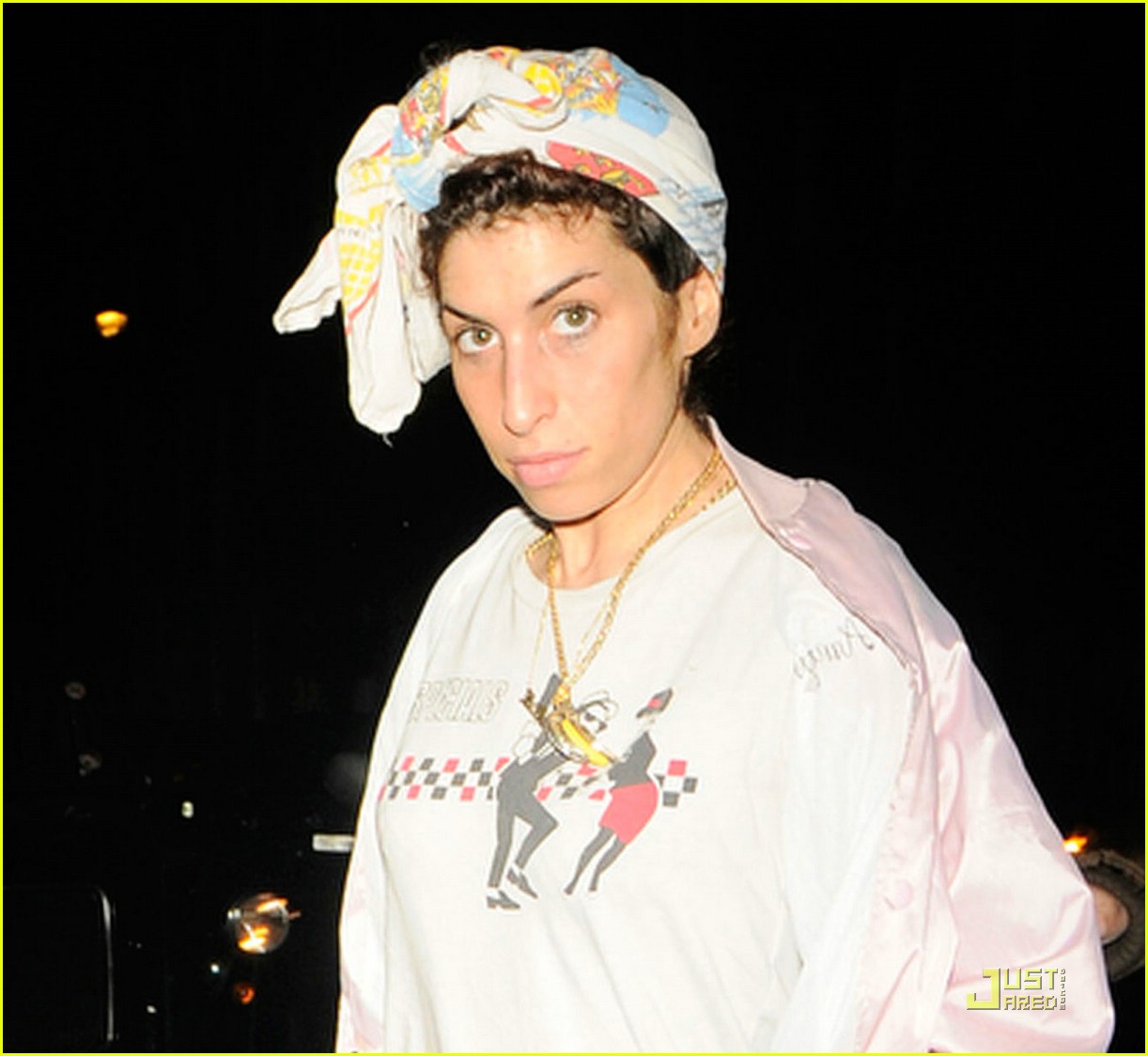 Amy Winehouse Shows Off Pearly Yellows: Photo 1506091 | Amy Winehouse ...