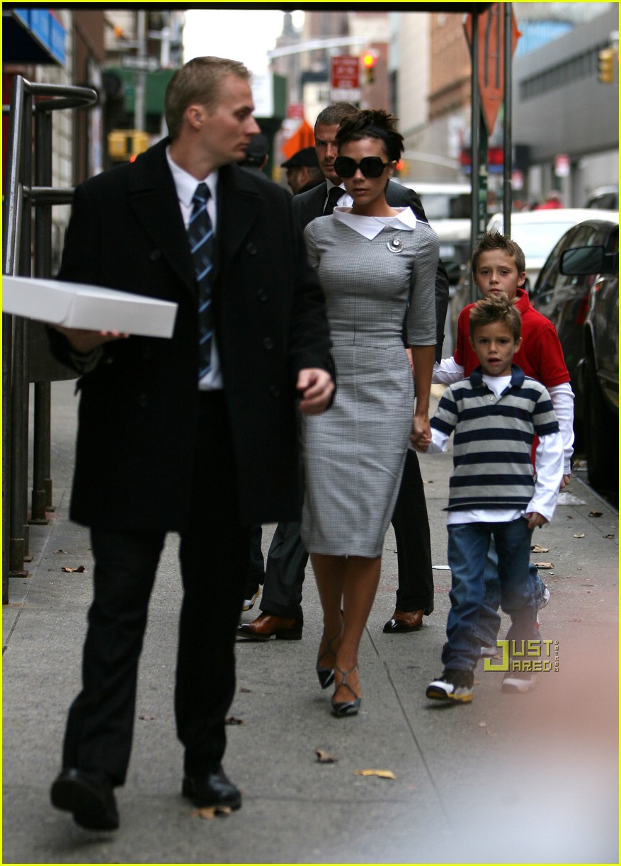 The Beckhams Watch Katie Holmes's Broadway Play: Photo 1566731 ...