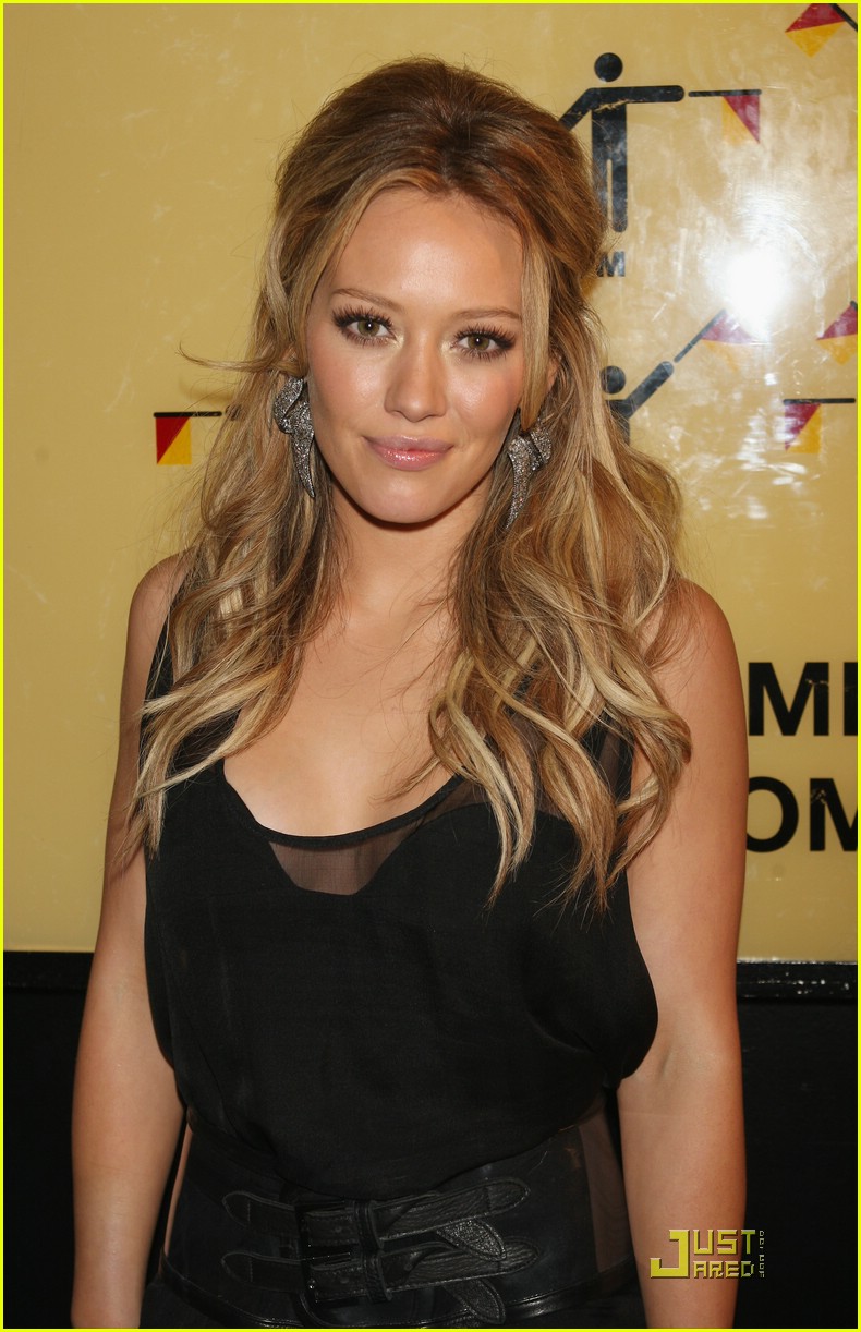 Hilary Duff Takes On Total Finale Live: Photo 1548951 | Photos | Just ...