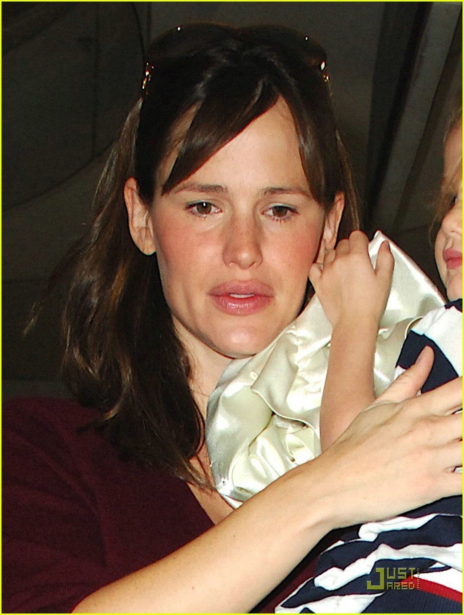 Jennifer Garner Busts Burky: Photo 1557451 | Ben Affleck, Celebrity ...