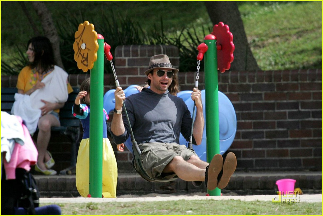 Hugh Jackman: Pool Party!: Photo 1548171 | Ava Jackman, Celebrity ...