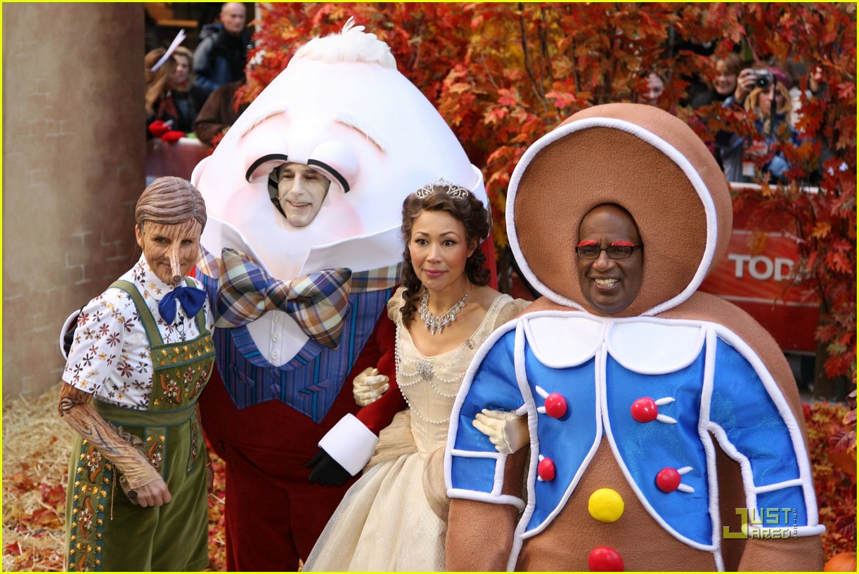 Gingerbread Man Al Roker Gets Sniffed Out: Photo 1522521 | Al Roker ...