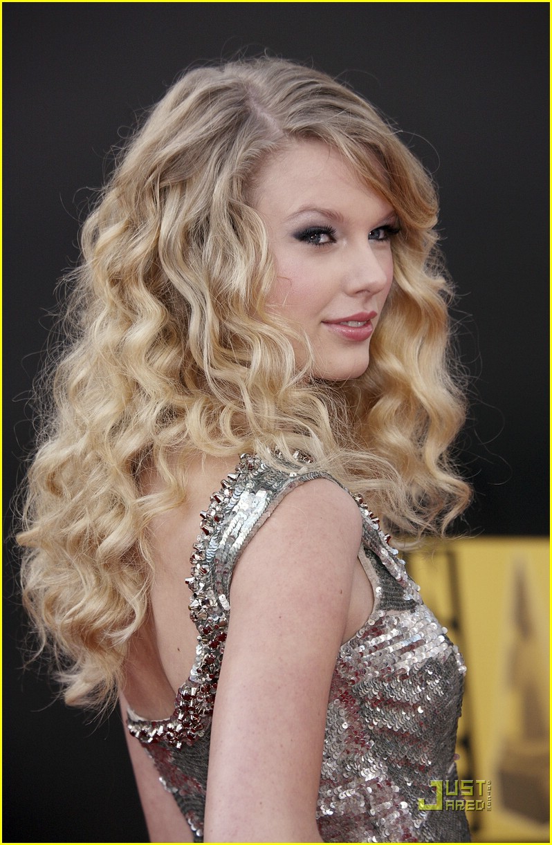 Taylor Swift - 2008 American Music Awards: Photo 1560501 | American ...