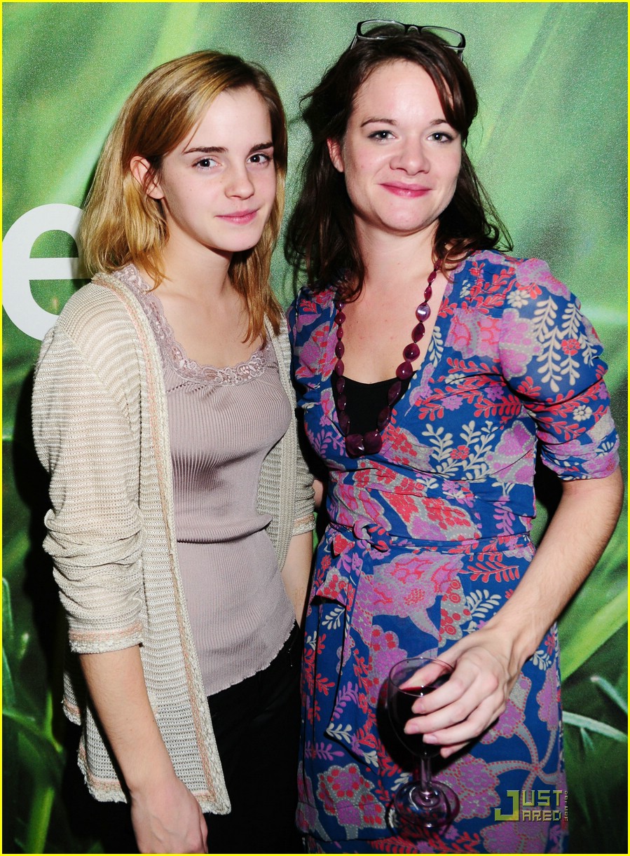 Emma Watson is Dashing In The Dark: Photo 1571741 | Emma Watson ...