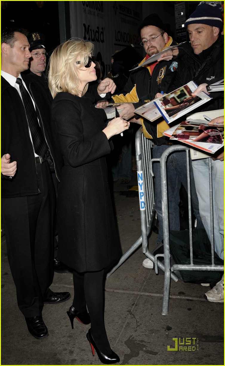 Reese Witherspoon Has Legs For Letterman: Photo 1565741 | Reese ...