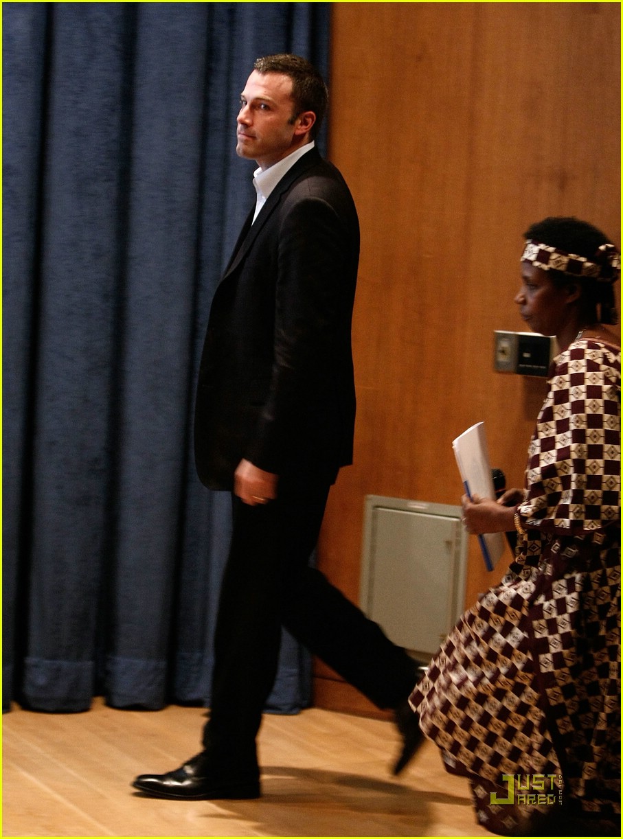 Ben Affleck: Gimme Shelter!: Photo 1602871 | Ben Affleck Pictures ...