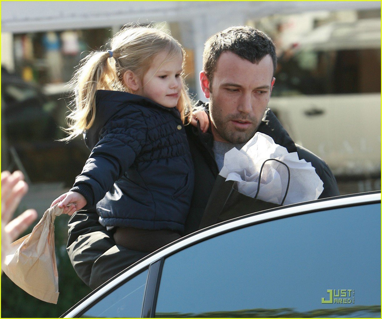 Violet and Ben Affleck Have Daddy-Daughter Day: Photo 1609951 | Ben ...