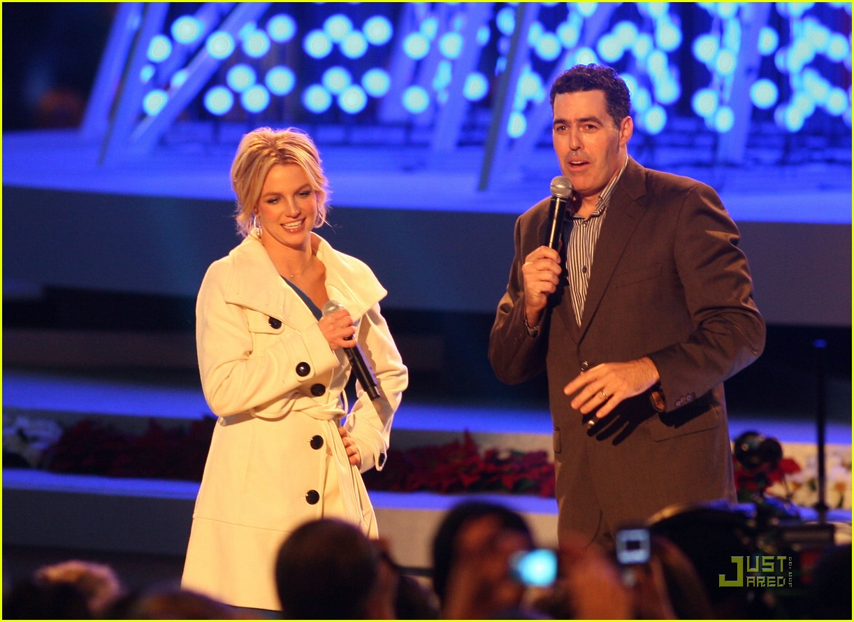 Britney Spears Flips The Candy Cane Switch: Photo 1582621 | Britney ...