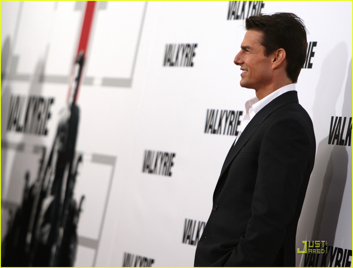 Photo: tom cruise valkyrie los angeles premiere 49 | Photo 1606311 ...