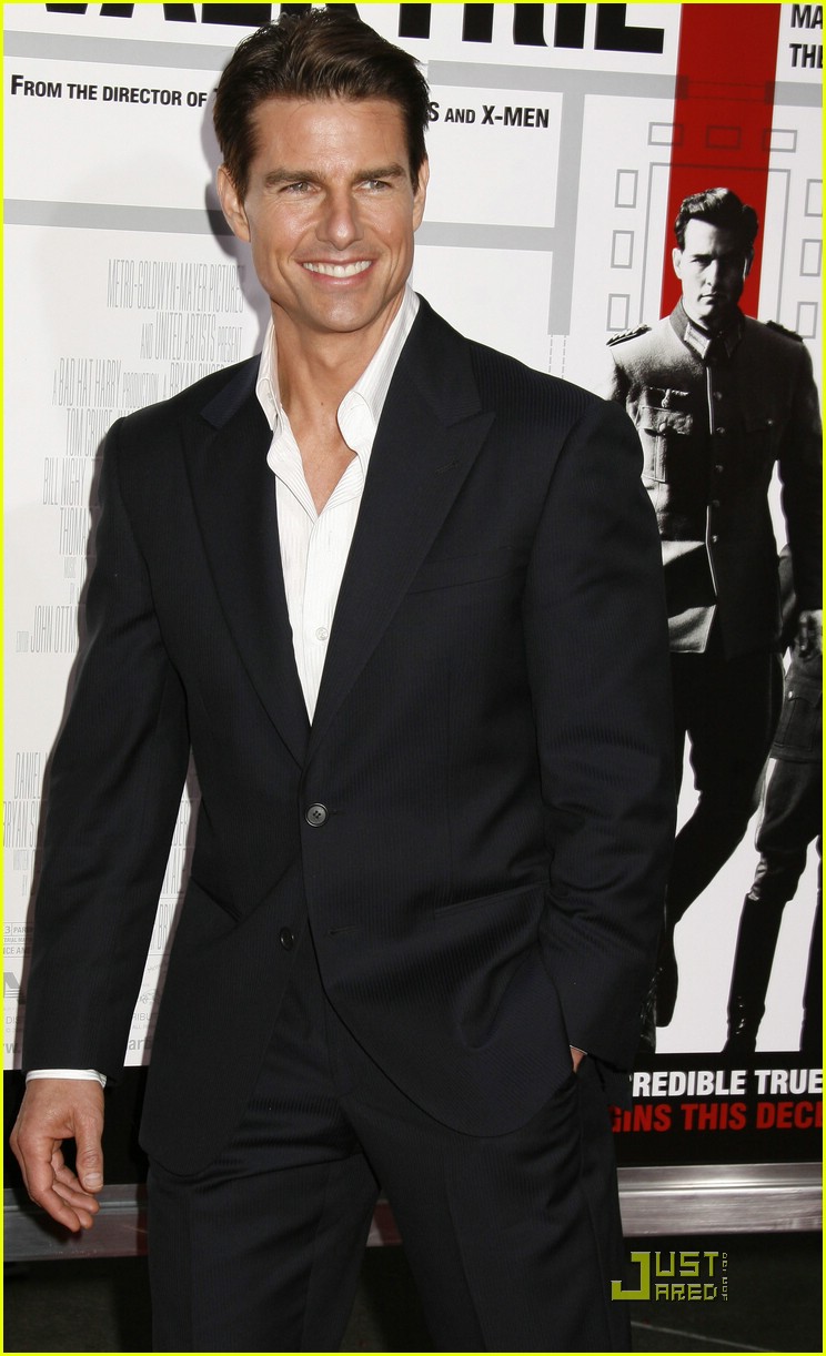 Photo: tom cruise valkyrie los angeles premiere 62 | Photo 1606441 ...