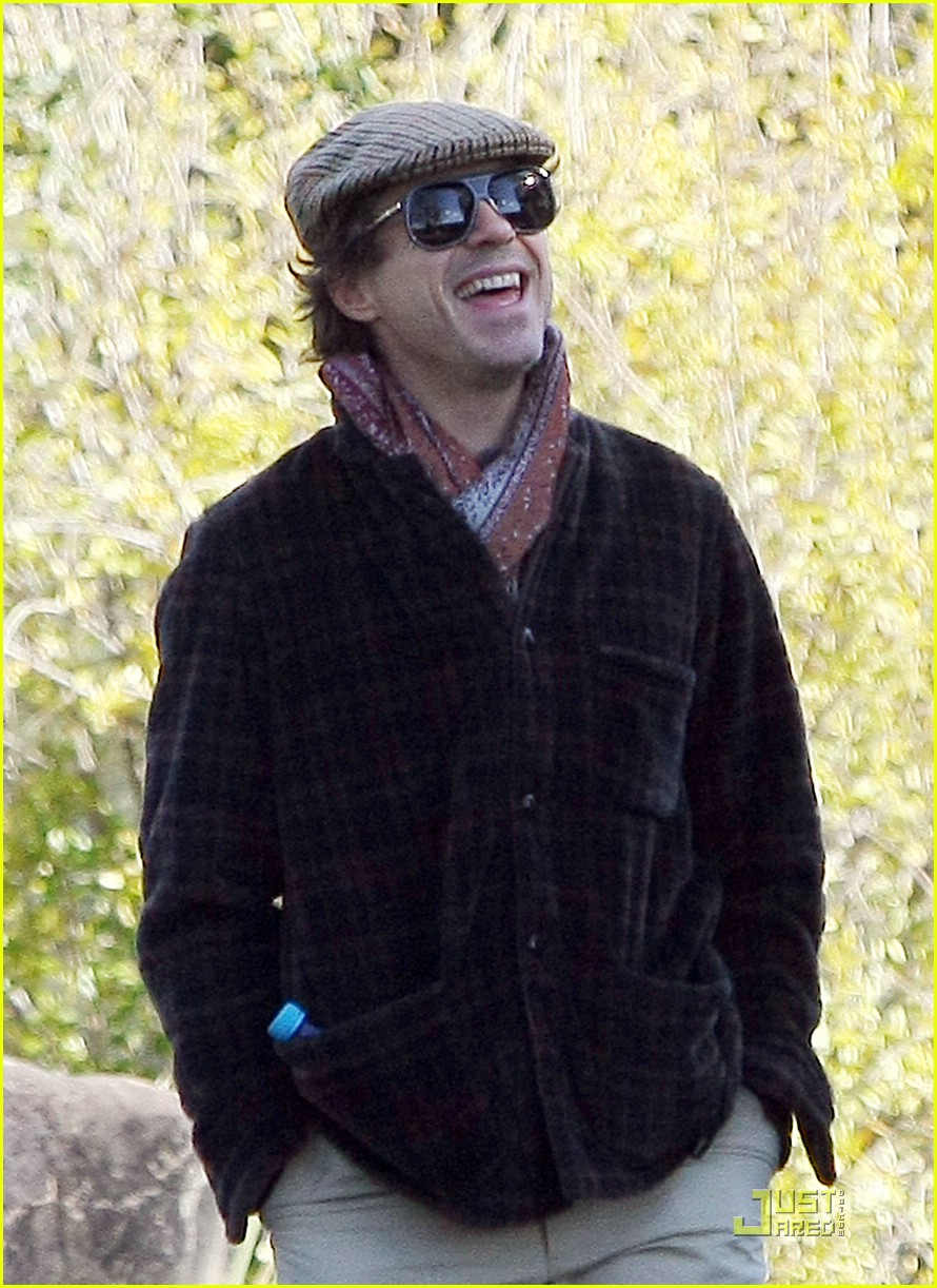 Jake Gyllenhaal & Robert Downey Jr. -- Ojai Joy!: Photo 1620101 | Jake ...