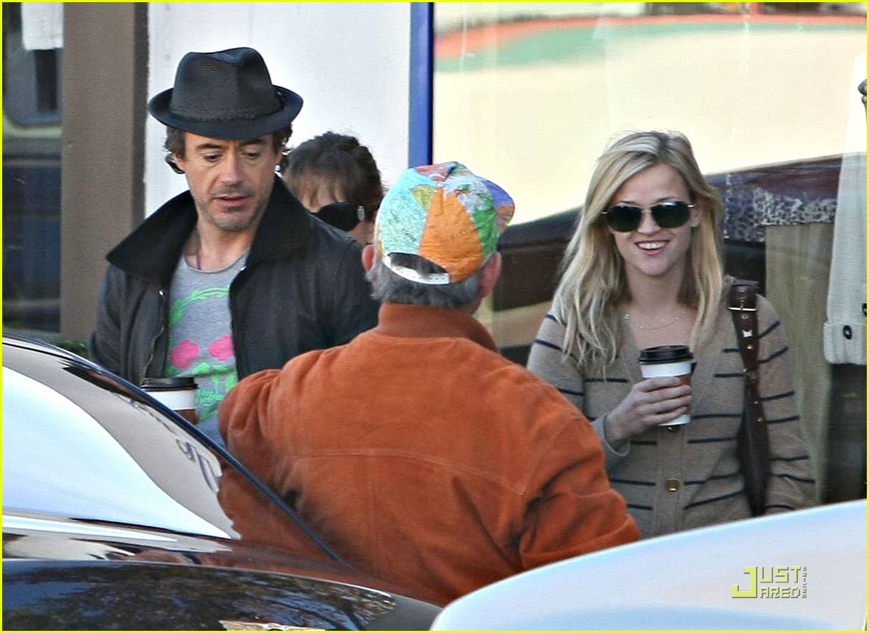 Jake Gyllenhaal & Robert Downey Jr. -- Ojai Joy!: Photo 1620191 | Jake ...