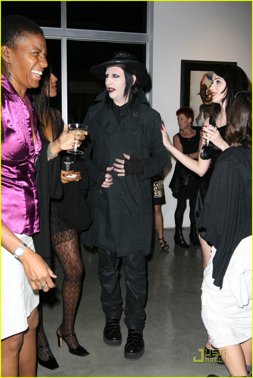 Isani Griffith + Marilyn Manson = New Couple!: Photo 1583221 | Isani ...