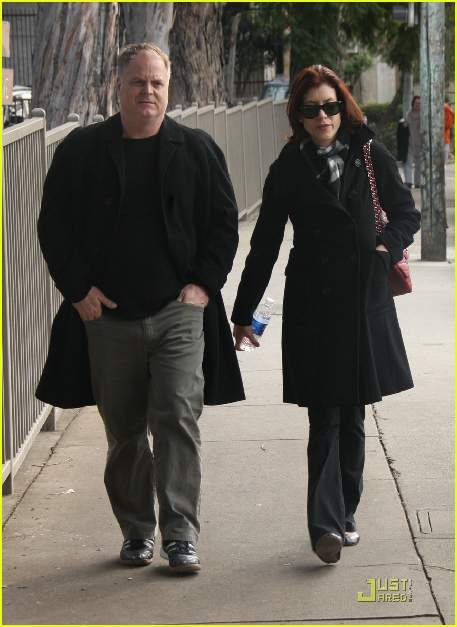 Kate Walsh Gets Poinsettia Pretty: Photo 1597451 | Kate Walsh Photos ...