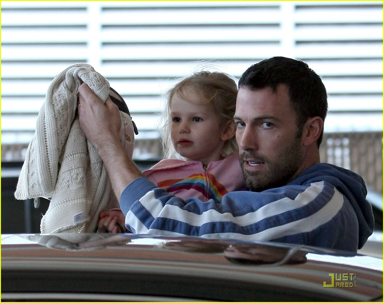 Violet Affleck's Rainbow Runaway: Photo 1682161 | Ben Affleck ...