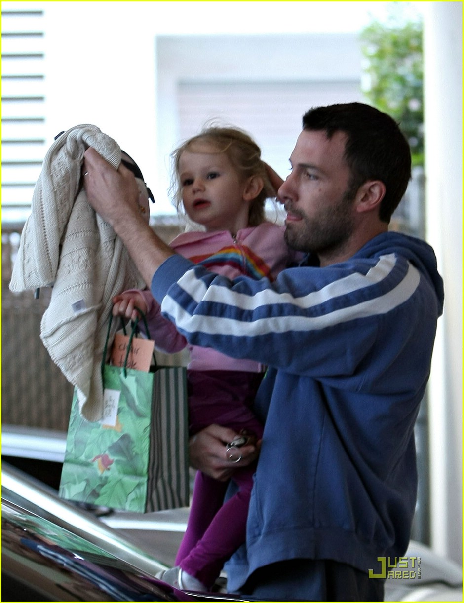 Violet Affleck's Rainbow Runaway: Photo 1682191 | Ben Affleck ...