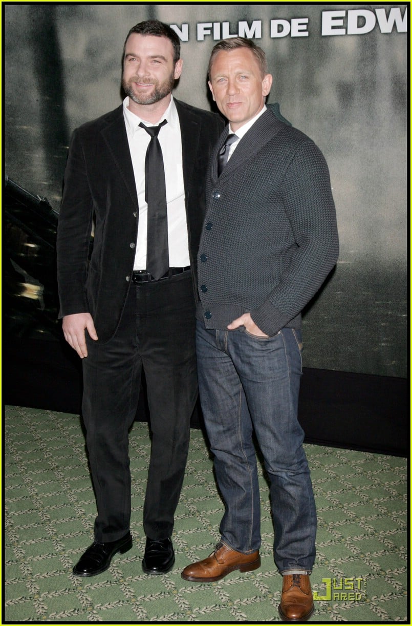 Daniel Craig is Zwick Quick: Photo 1634131 | Daniel Craig, Liev ...