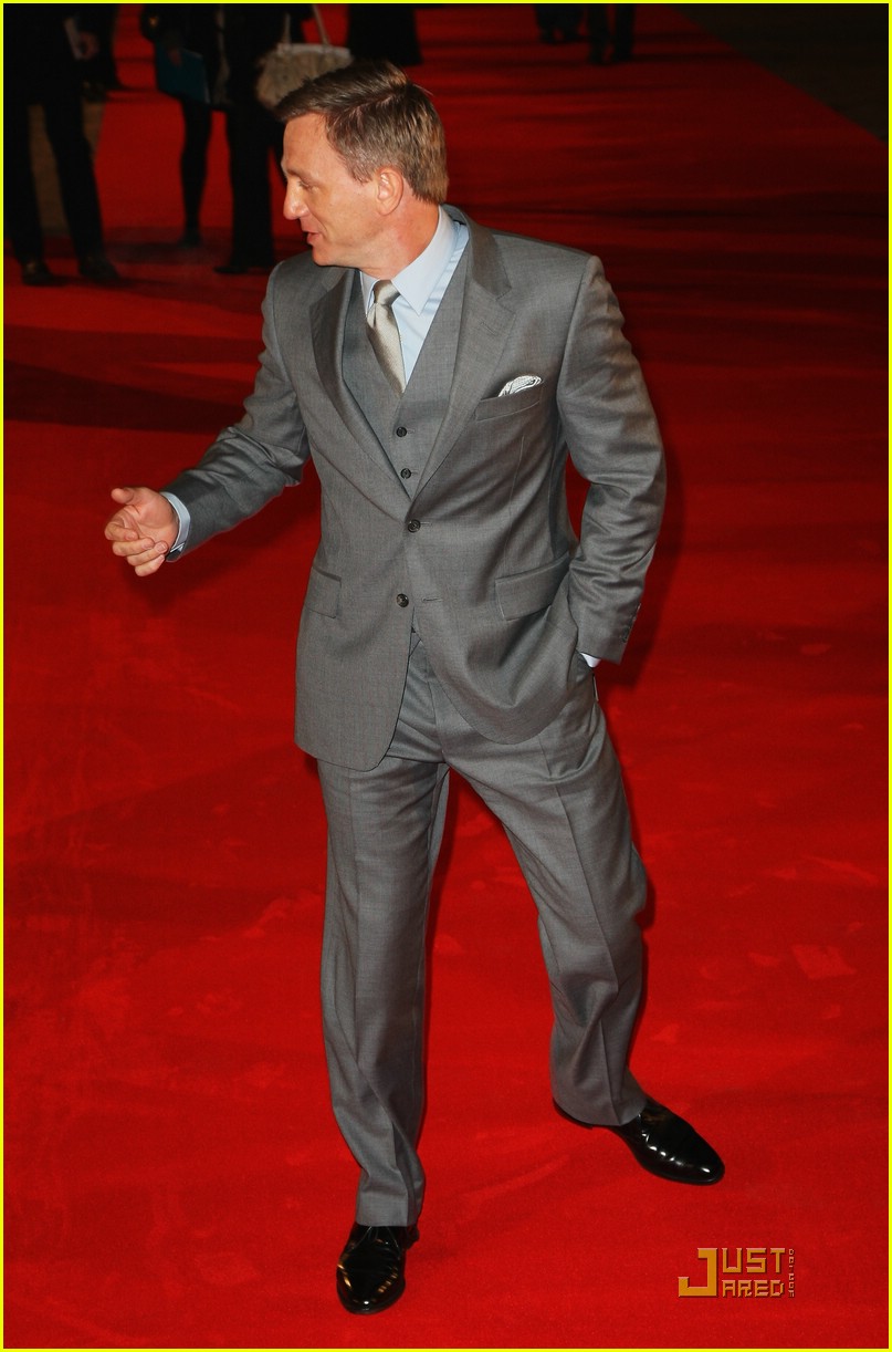 Daniel Craig Premieres Defiance in London: Photo 1632451 | Daniel Craig ...
