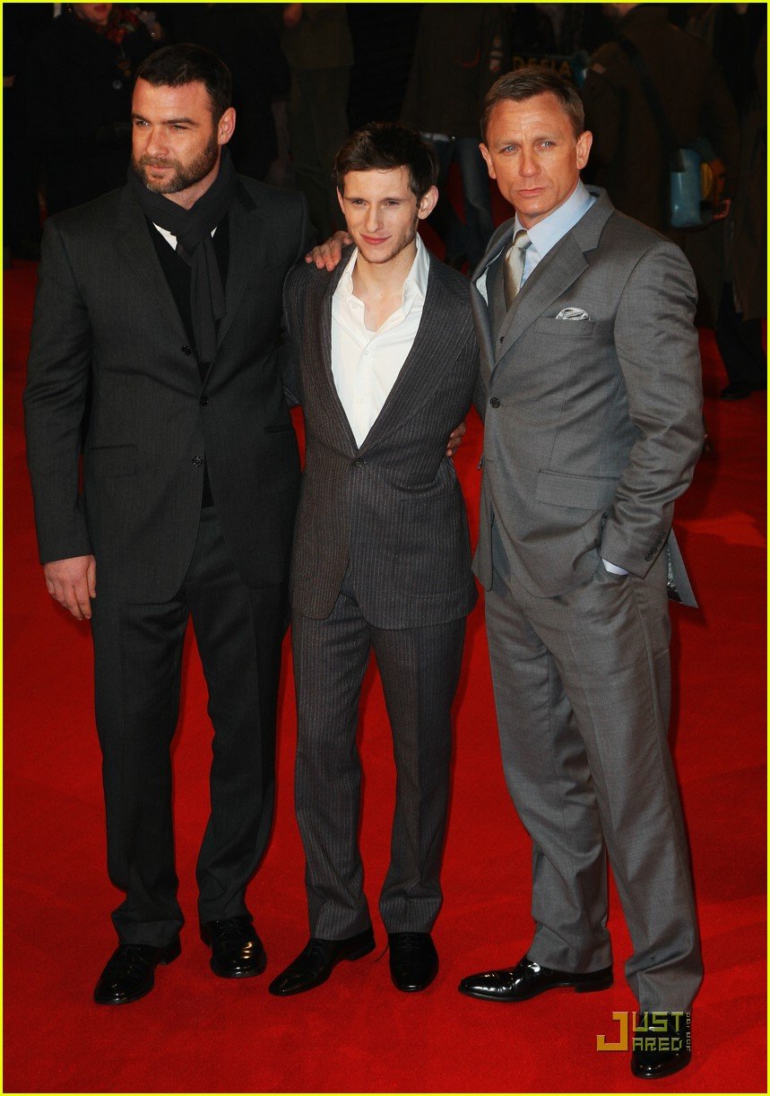 Daniel Craig Premieres Defiance in London: Photo 1632581 | Daniel Craig ...