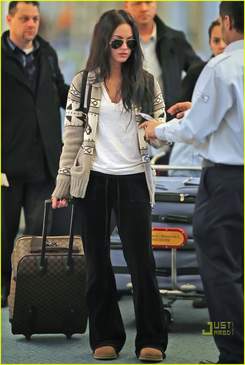 Megan Fox Has a Tasty Tongue: Photo 1668431 | Megan Fox Pictures | Just ...