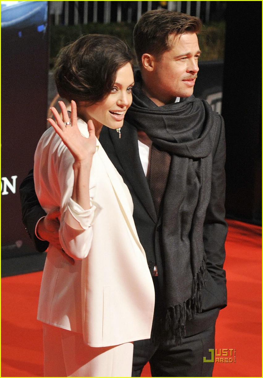 Angelina Jolie is Akris Suit-able: Photo 1664941 | Angelina Jolie, Brad ...