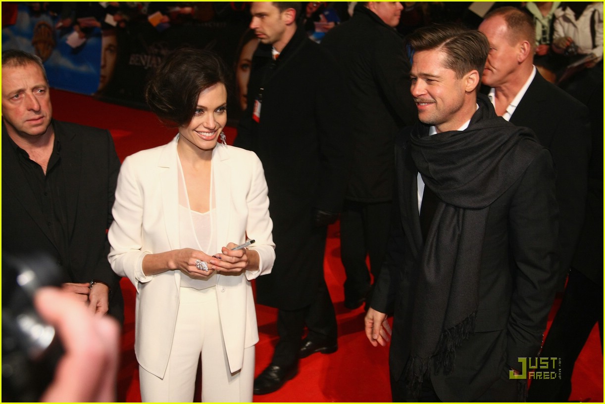 Angelina Jolie is Akris Suit-able: Photo 1665151 | Angelina Jolie, Brad ...