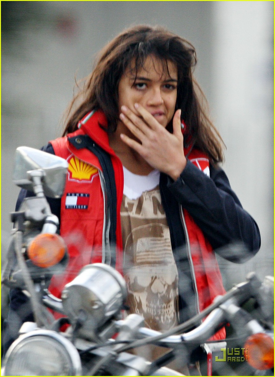 Photo: michelle rodriguez trash time 01 | Photo 1631221 | Just Jared