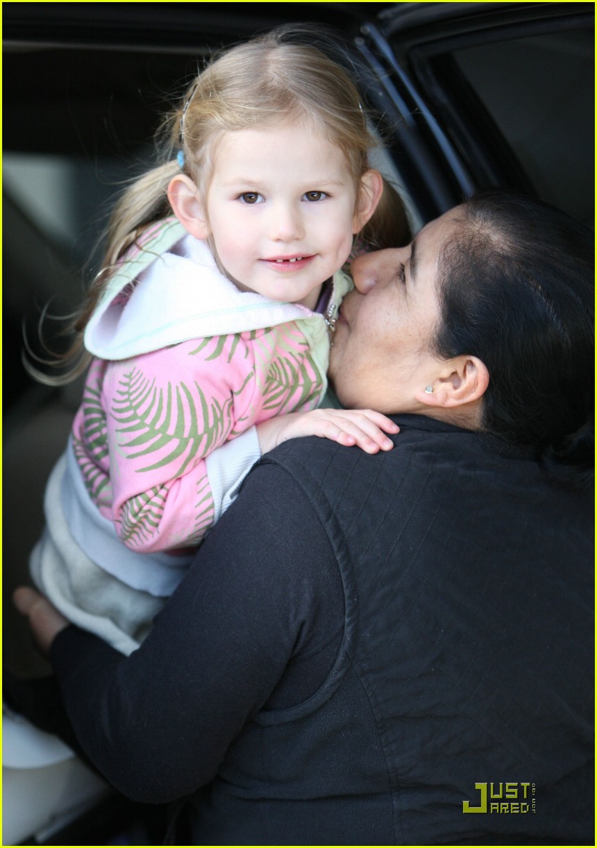 Violet Affleck Is Nice To Her Nanny: Photo 1684171 | Ben Affleck ...
