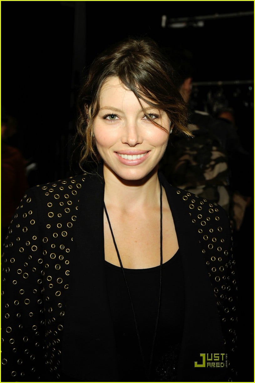 Jessica Biel Falls For Fall Fashion: Photo 1730311 | Jessica Biel ...