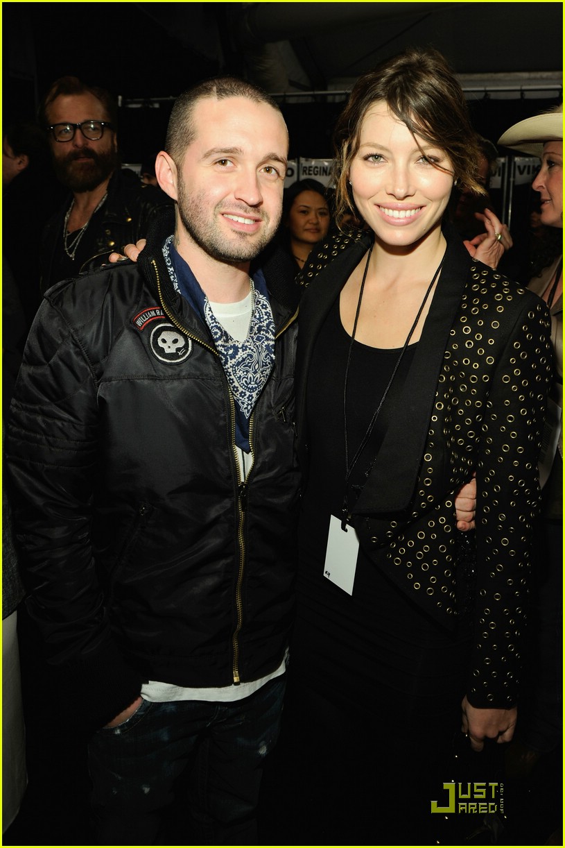 Jessica Biel Falls For Fall Fashion: Photo 1730331 | Jessica Biel ...