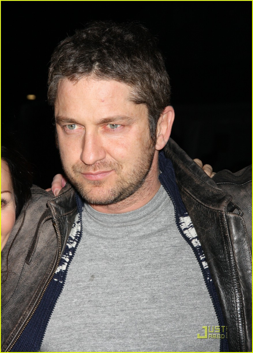 Gerard Butler Has Fashion Fun: Photo 1729681 | Gerard Butler Photos ...
