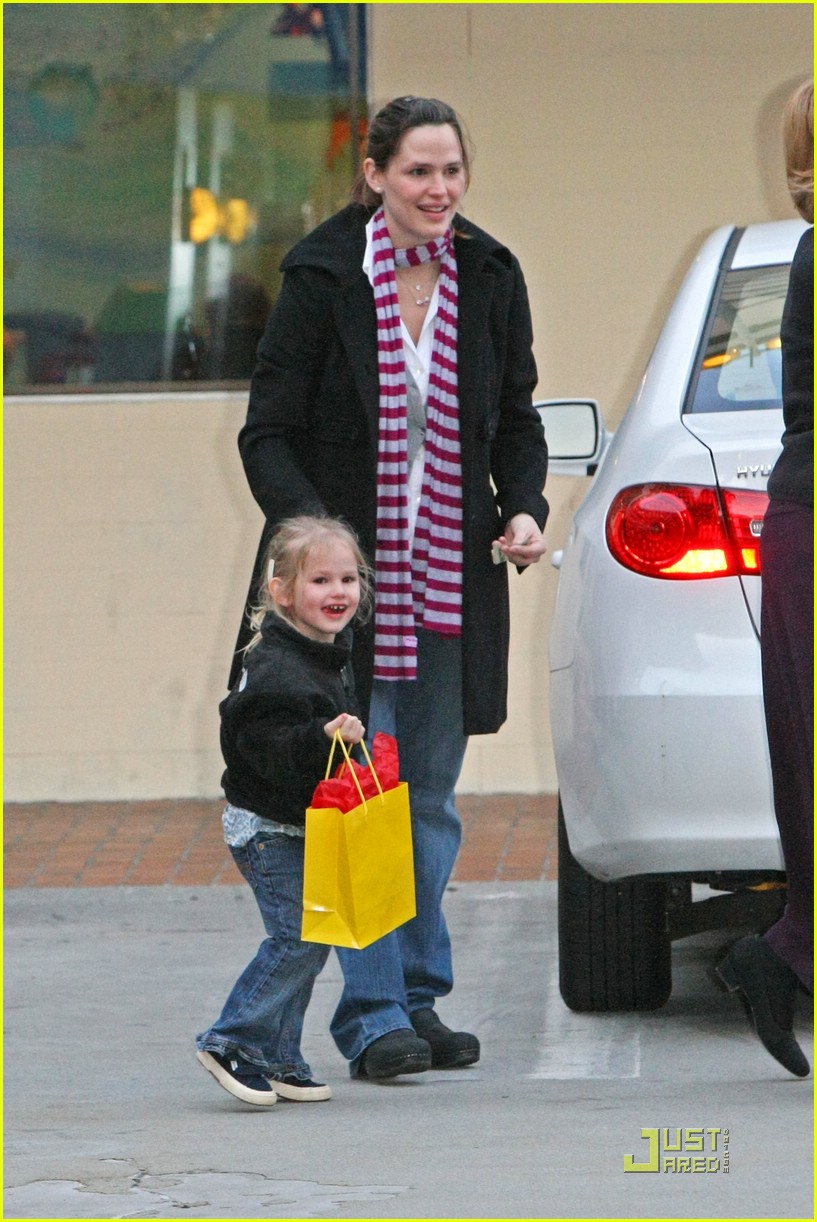 Jennifer Garner: More Giggles, More Hugs: Photo 1727691 | Pictures ...