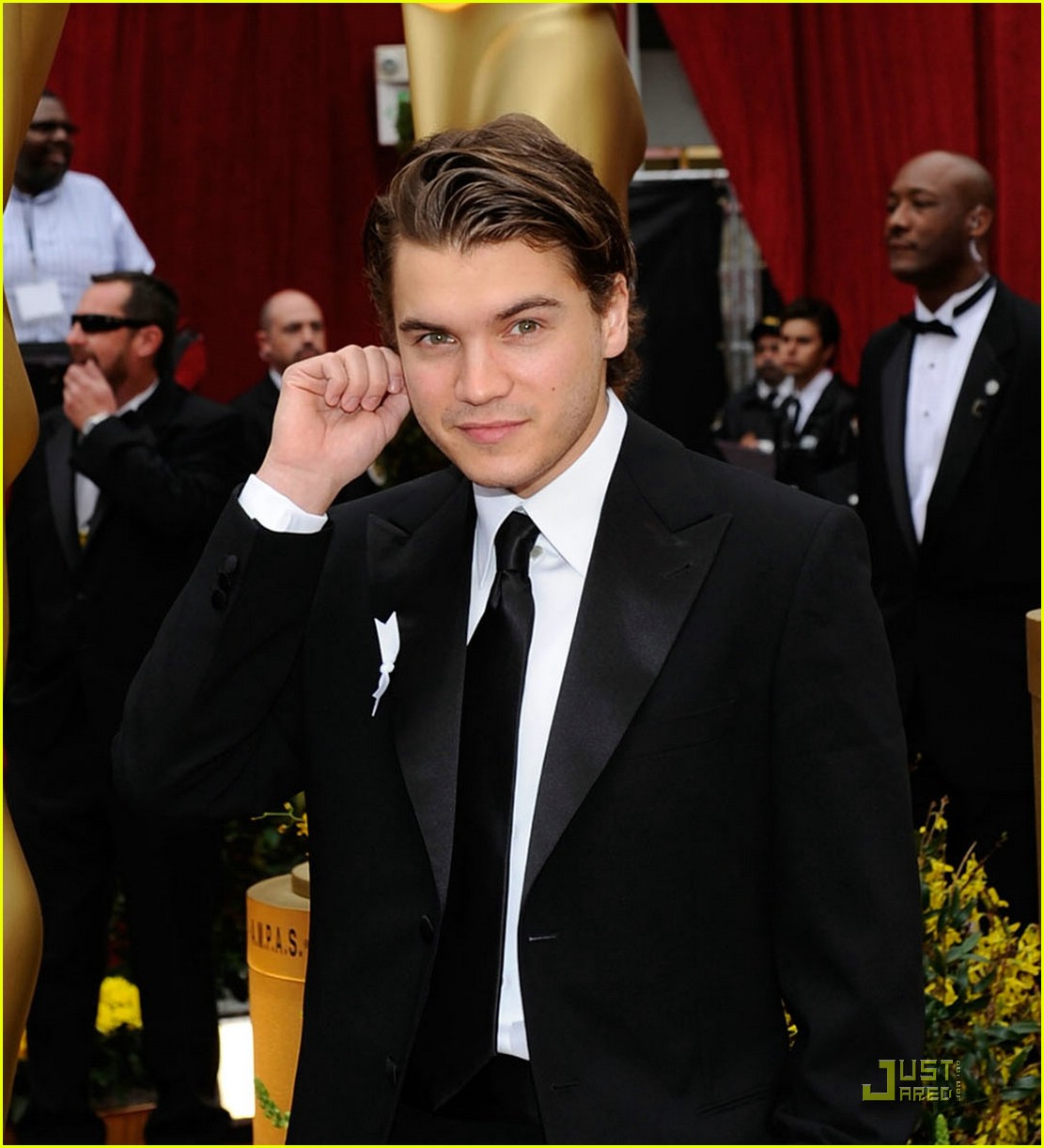 Emile Hirsch -- Oscars 2009: Photo 1743231 | Emile Hirsch, Oscars 2009 ...