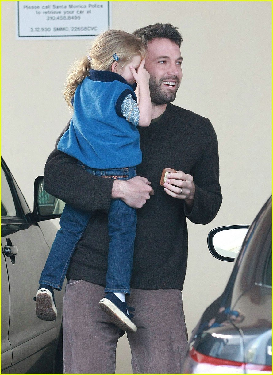 Violet Affleck: Like Father, Like Daughter!: Photo 1779311 | Ben ...