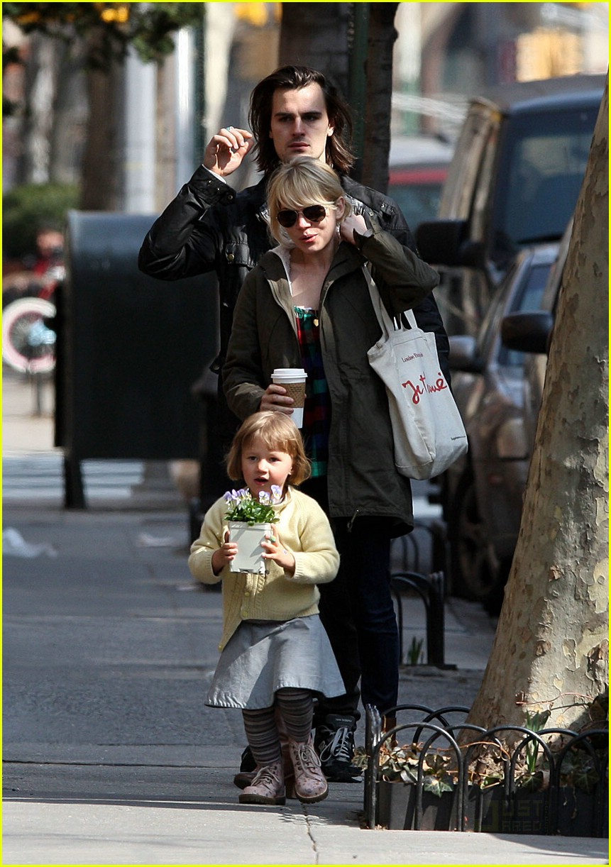 Matilda Ledger is a Flower Girl: Photo 1799011 | Celebrity Babies ...