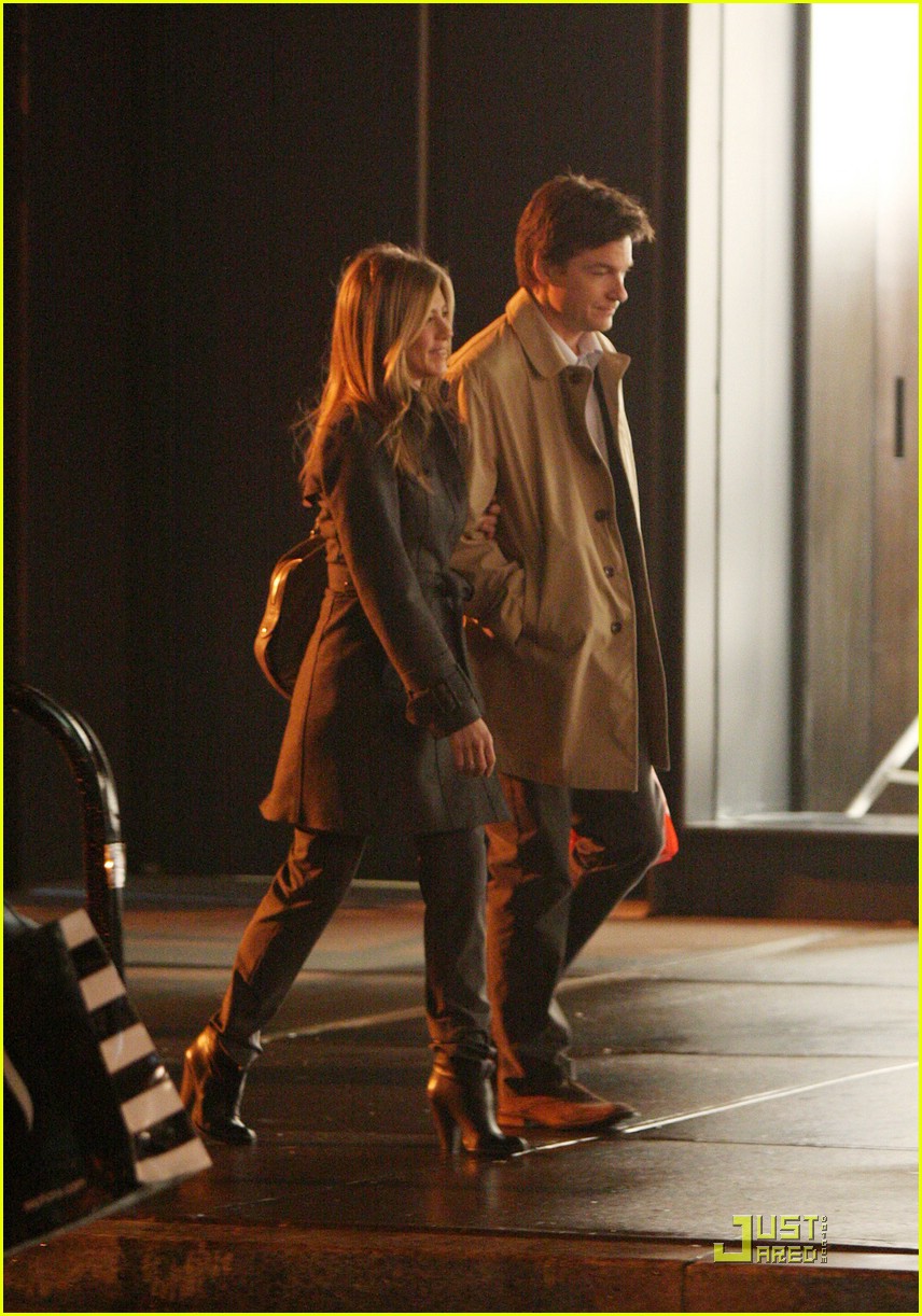 Jennifer Aniston Meets The Makeup Trailer: Photo 1845321 | Jason ...